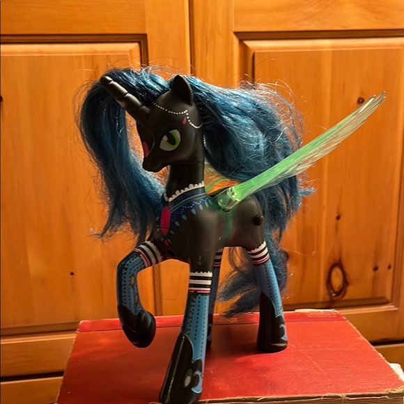 Hasbro | Toys | Vintage My Little Pony G4 Queen Chrysalis Light Up ...
